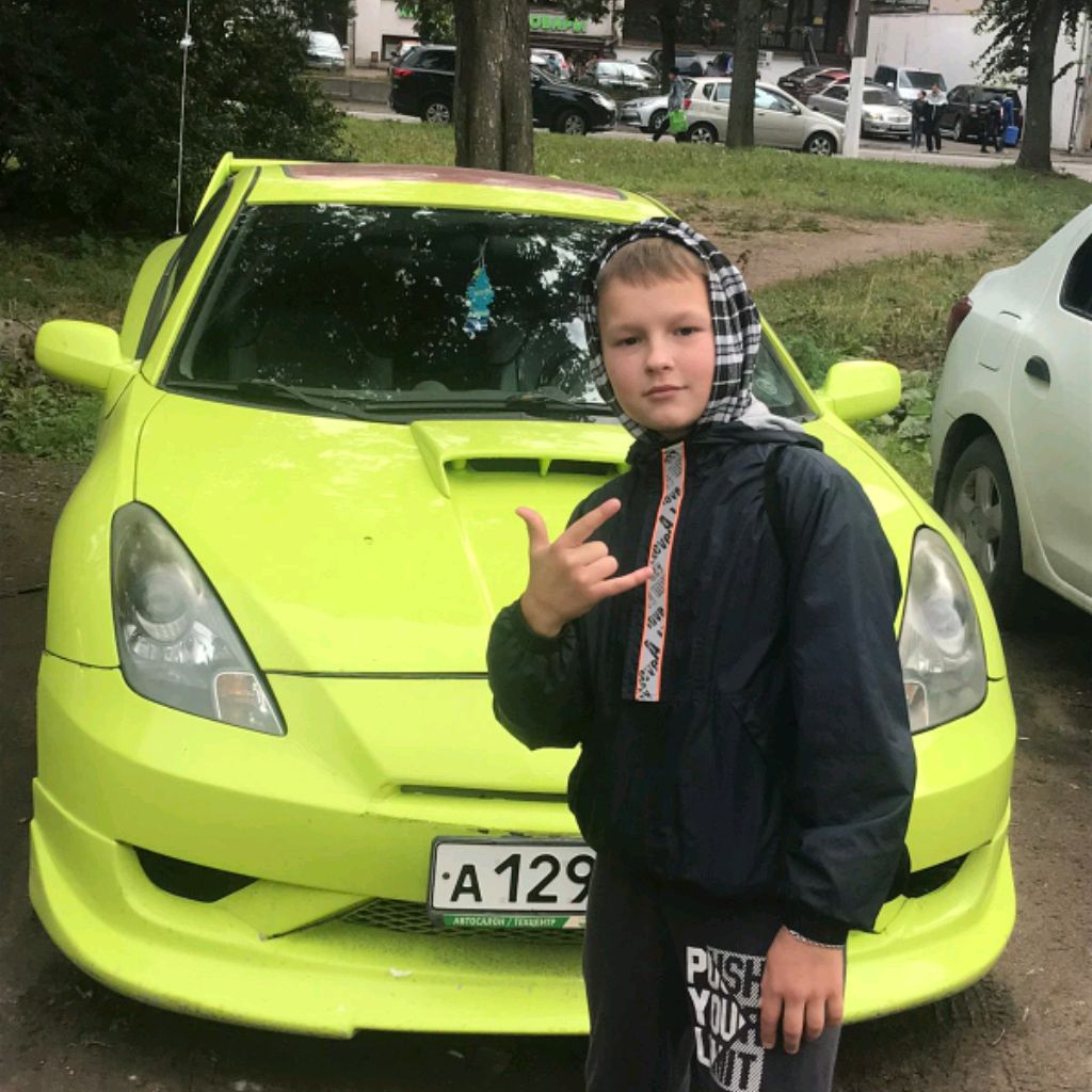 Иконка канала Ваня  play