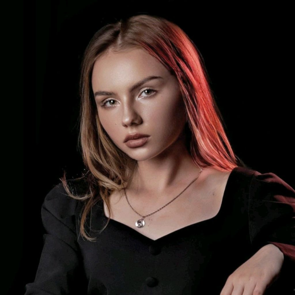 Иконка канала Janna Lee