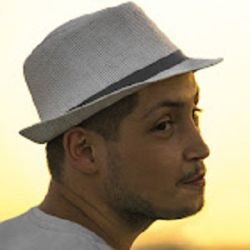 Иконка канала Максим Заря