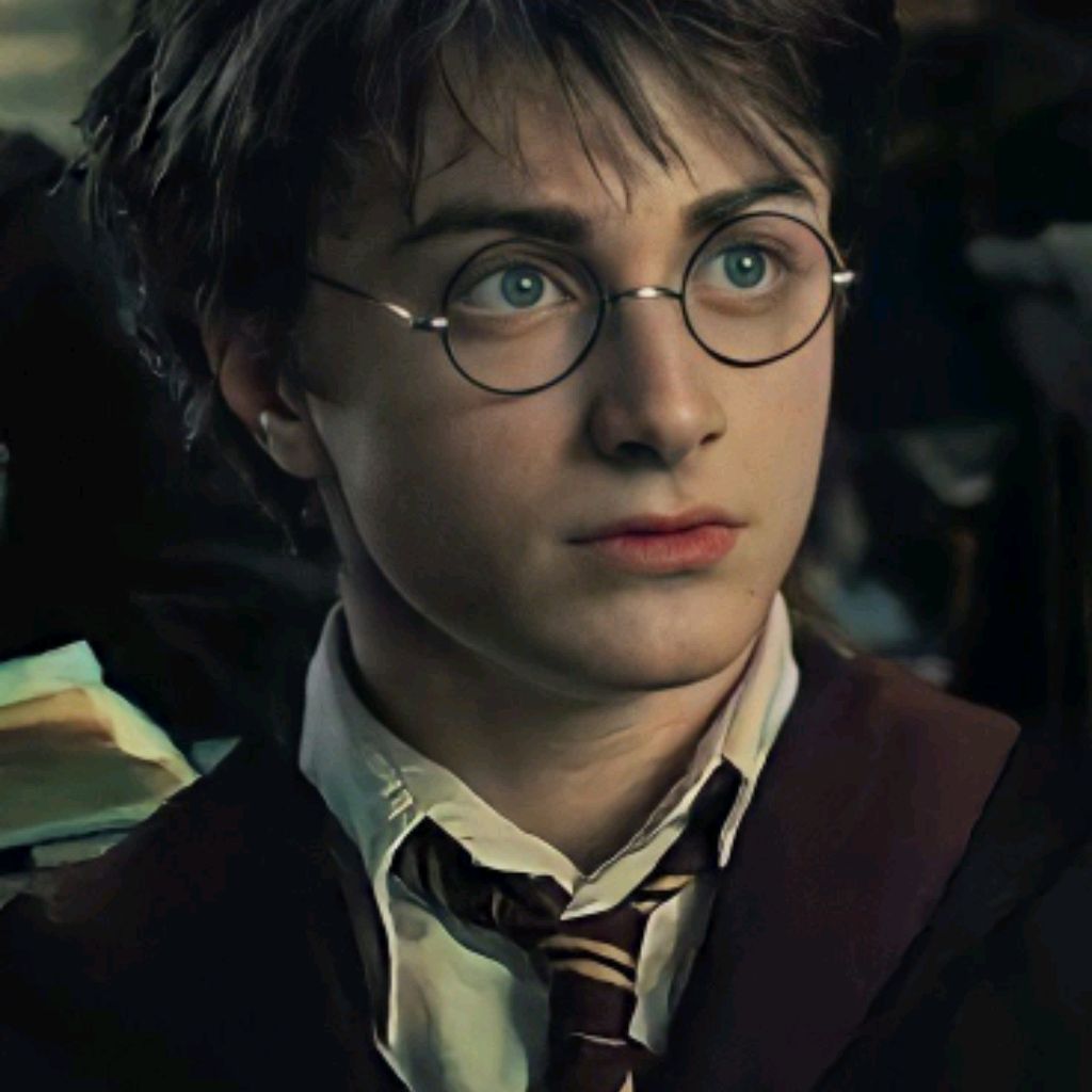 Иконка канала Арина Поттер 🦁🖤❤️