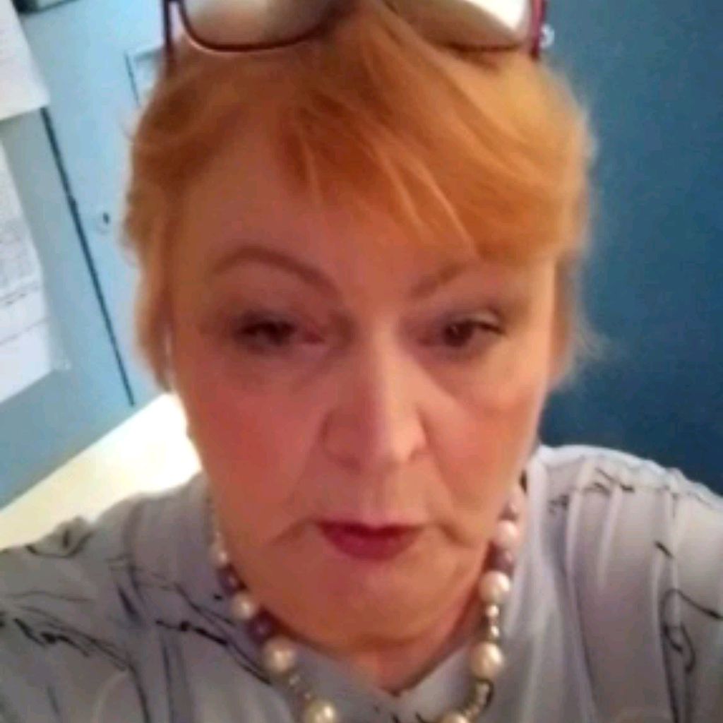 Иконка канала Монокль