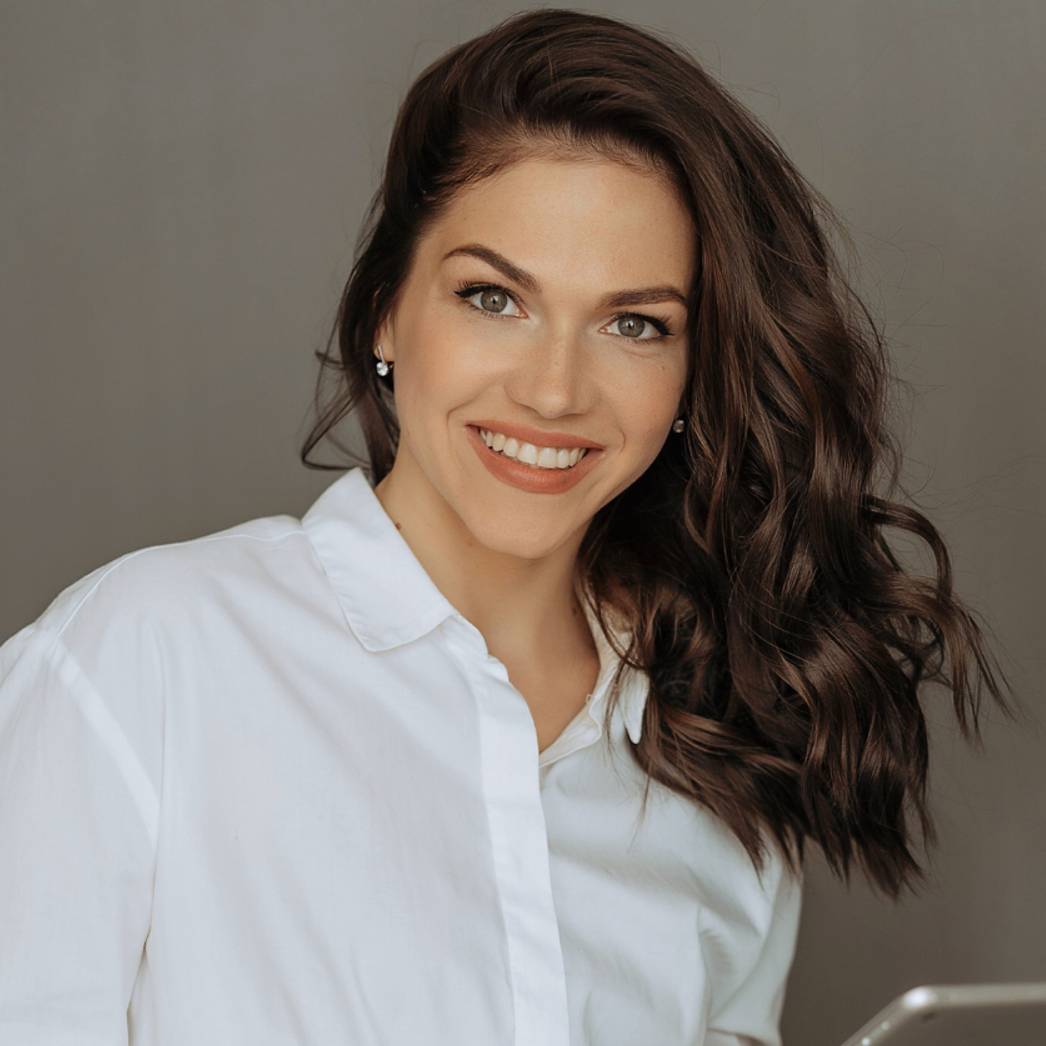 Иконка канала English Yana