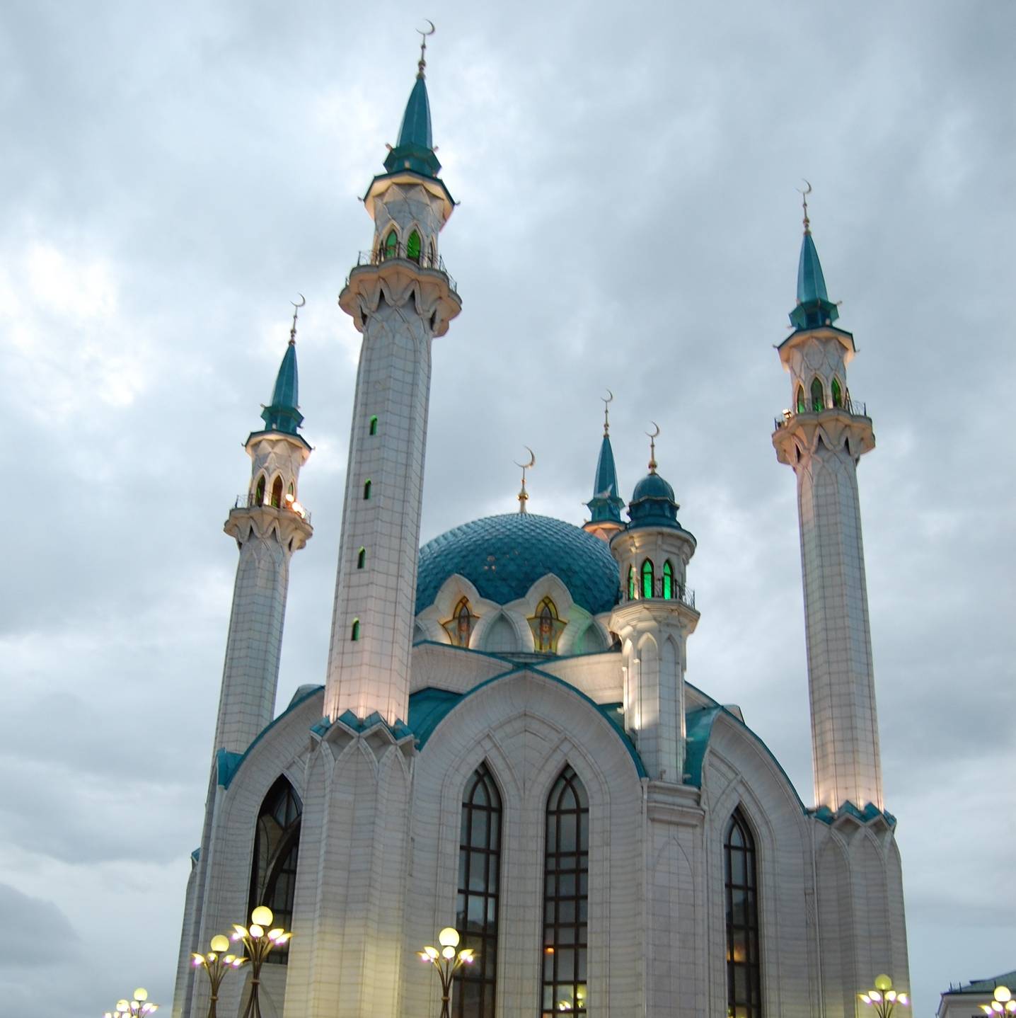 Иконка канала maximum happy