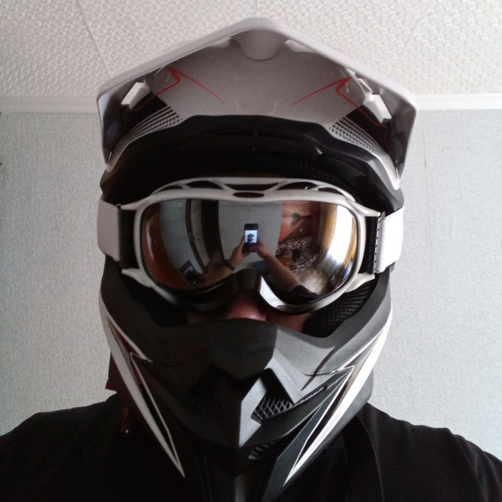 Иконка канала просто колян