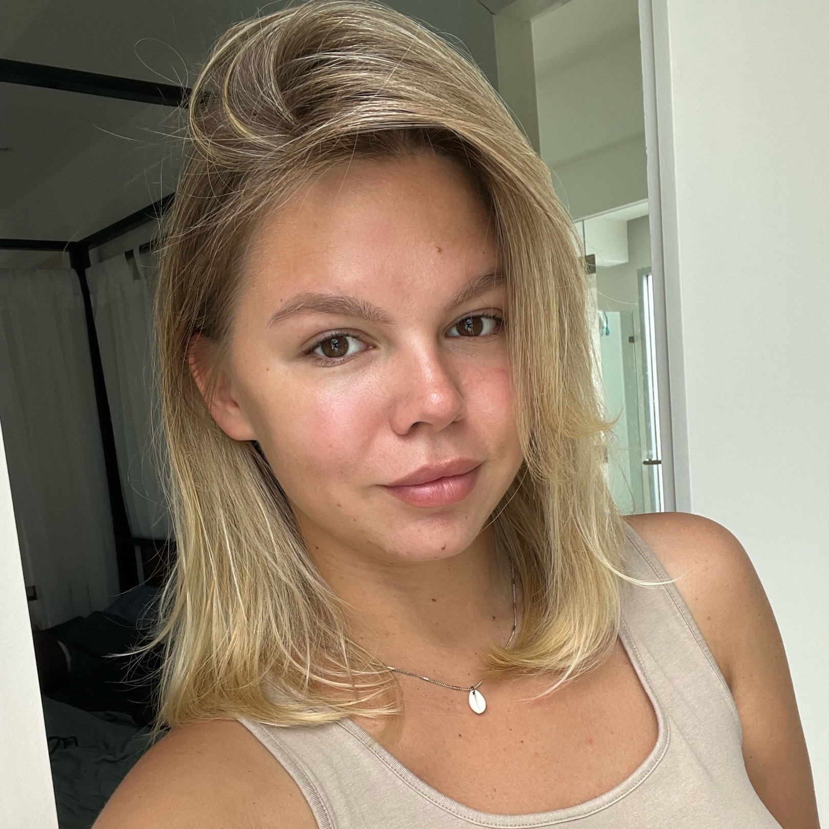 Иконка канала Поли Гаан — SMM