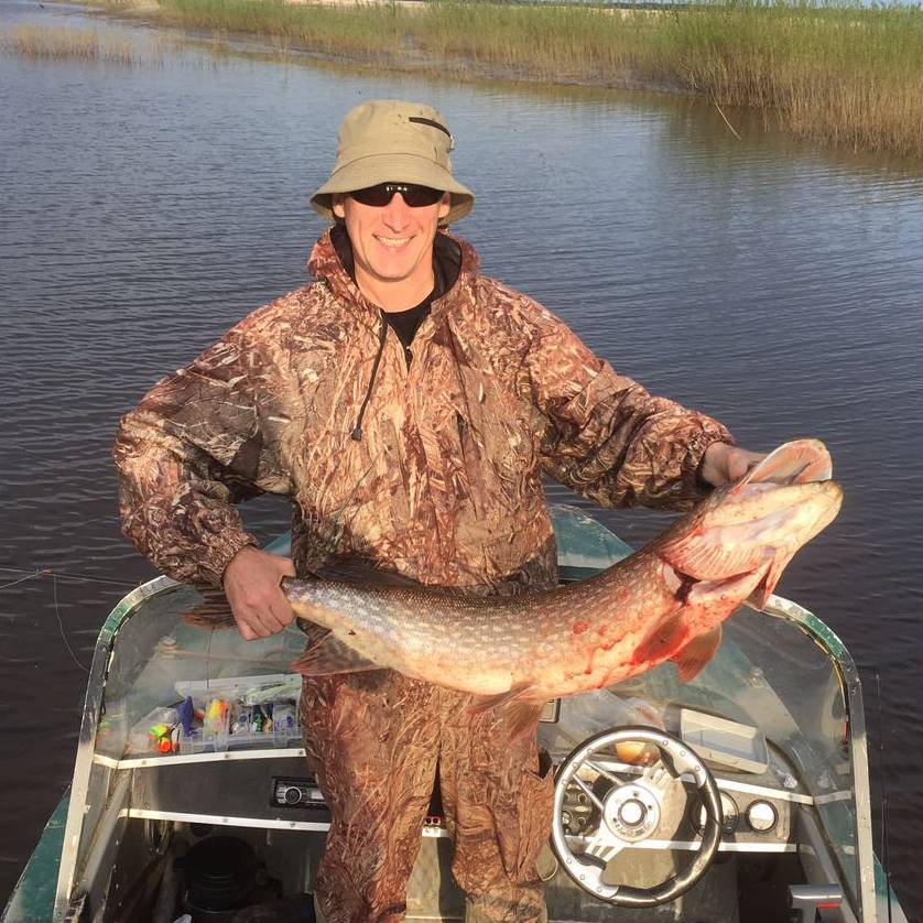 Иконка канала Рыбалка и жизнь в Нарьян-Маре. Витя Щукин.