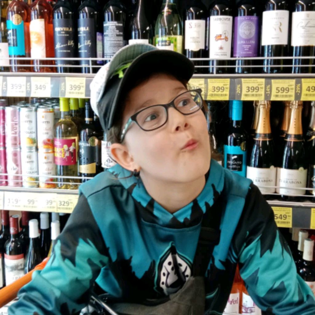 Иконка канала @zeh_ne_ch_ka?