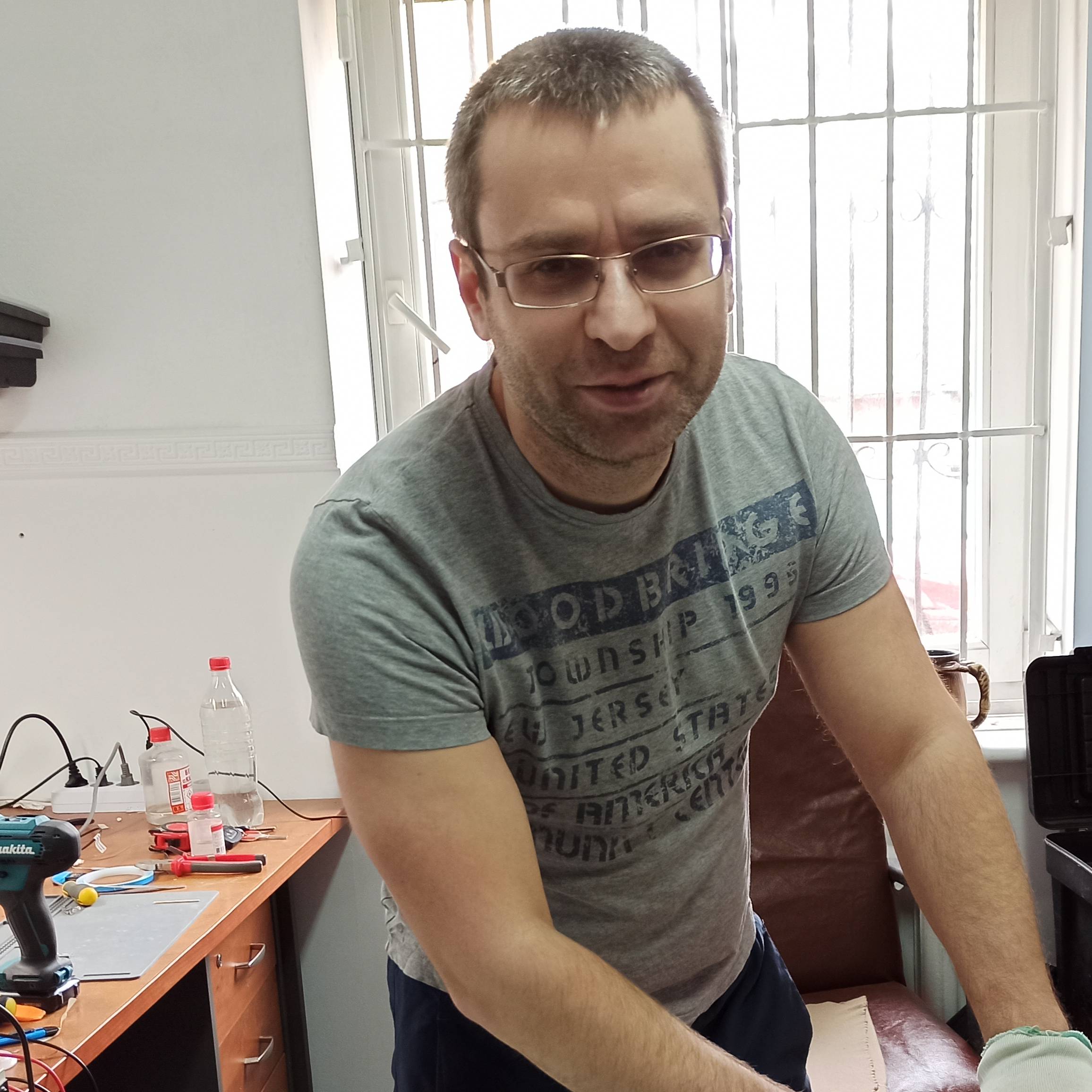 Иконка канала REM