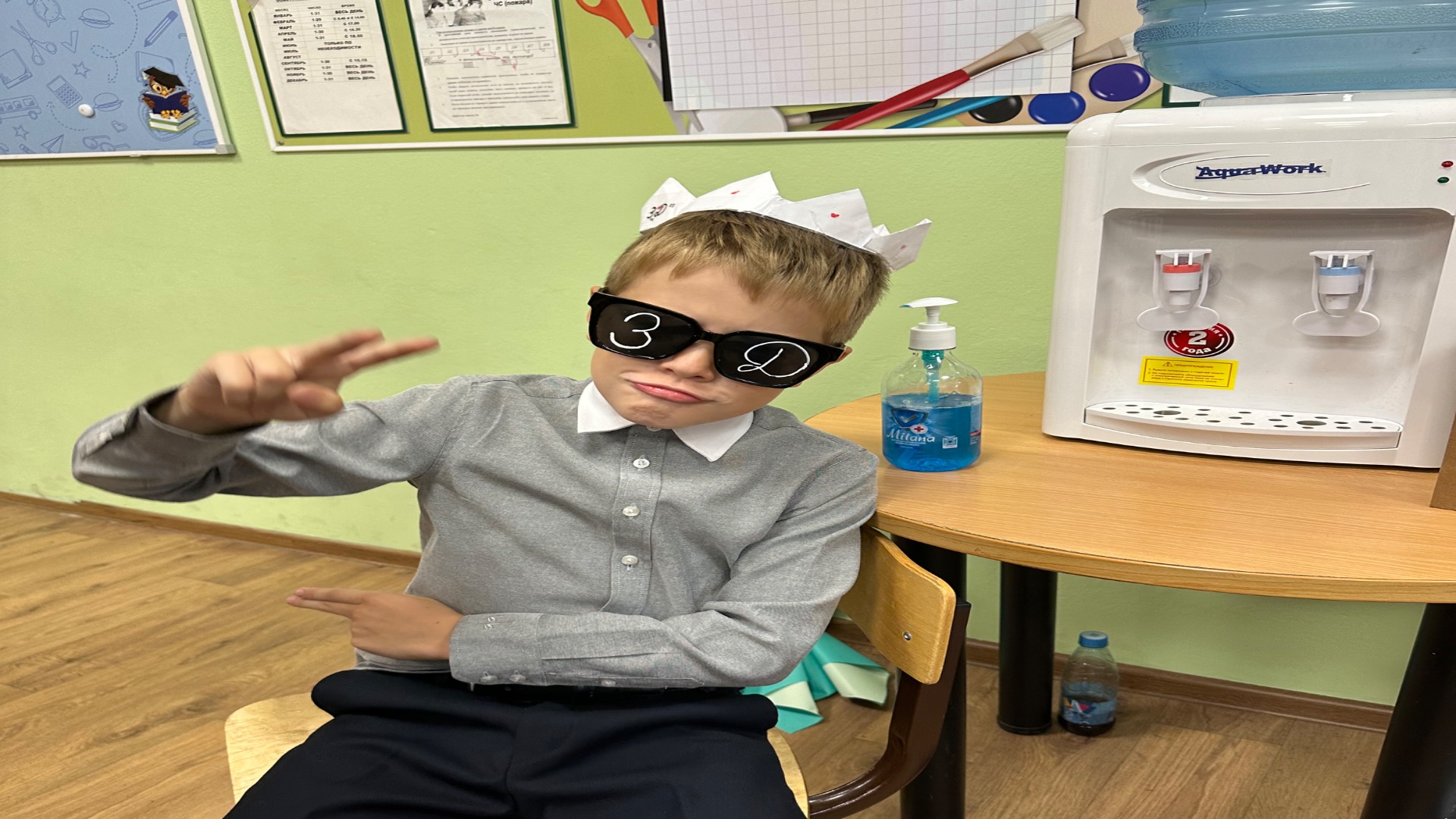 Иконка канала 😎😎Ванёк горбунёк😎😎