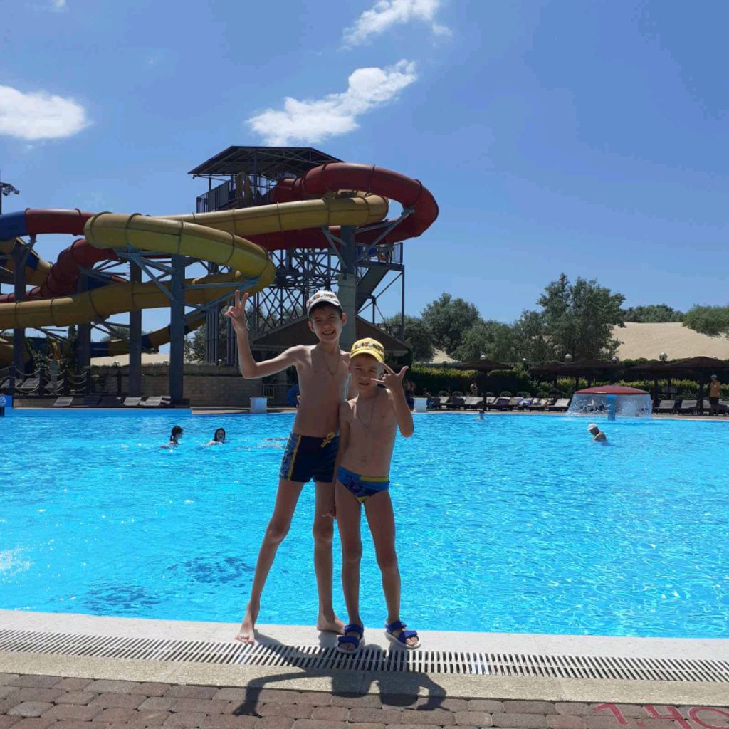 Иконка канала Максим и Кирилл