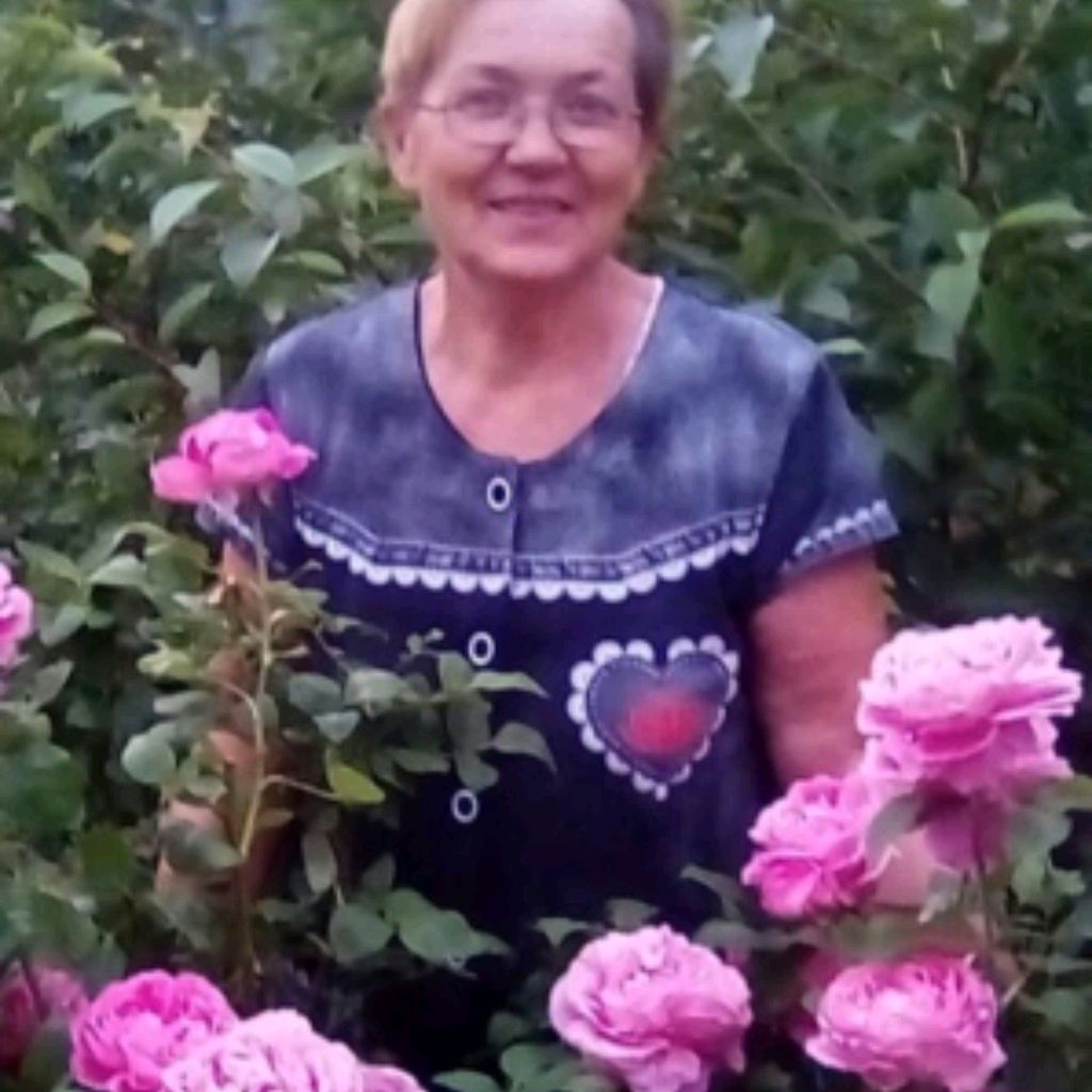 Иконка канала Домик у моря или трое на даче!