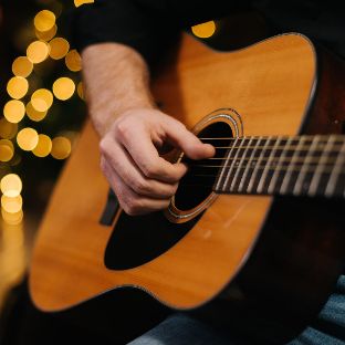 Иконка канала Каверы под Гитару - Гитарный Вояж