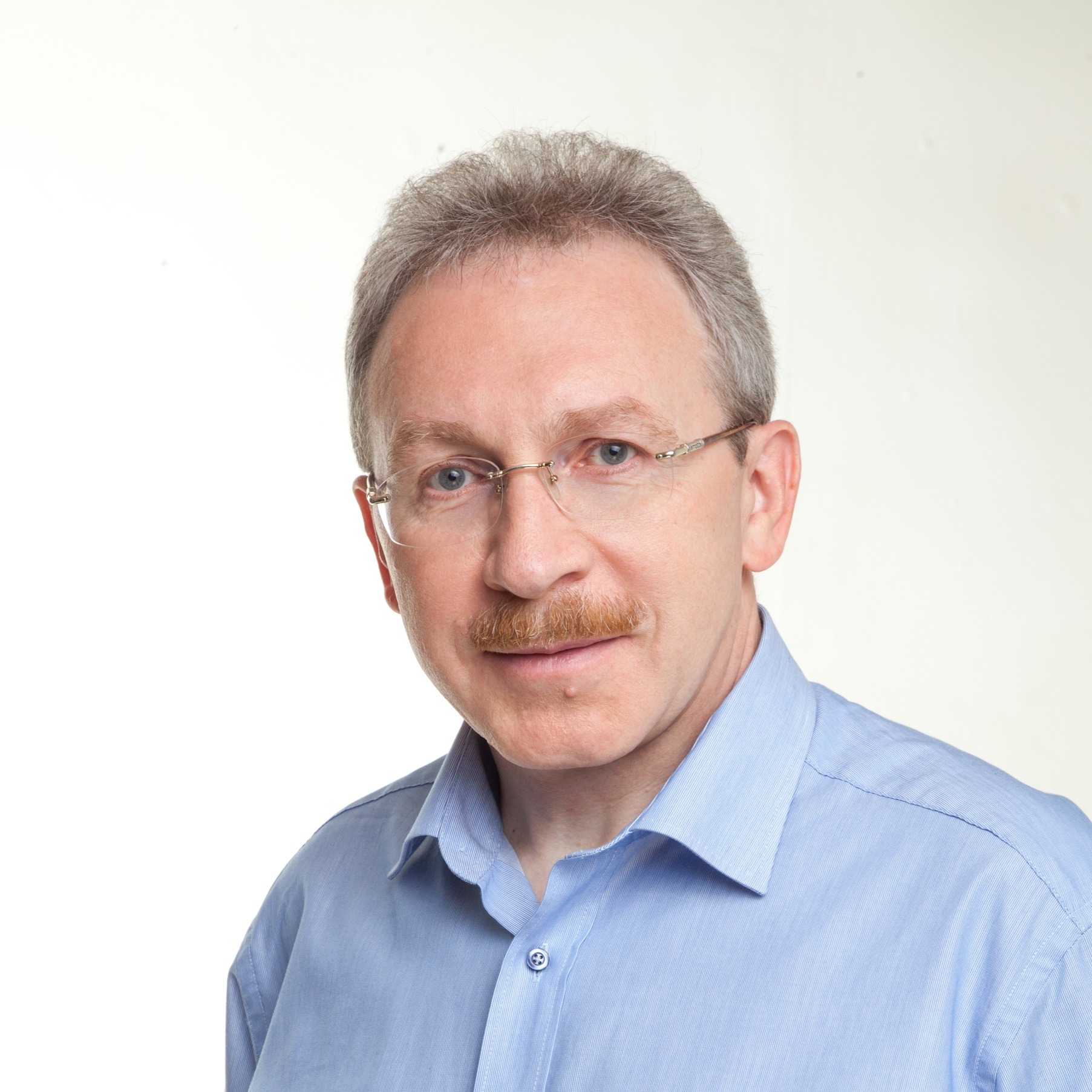 Иконка канала Эрнест Макаренко