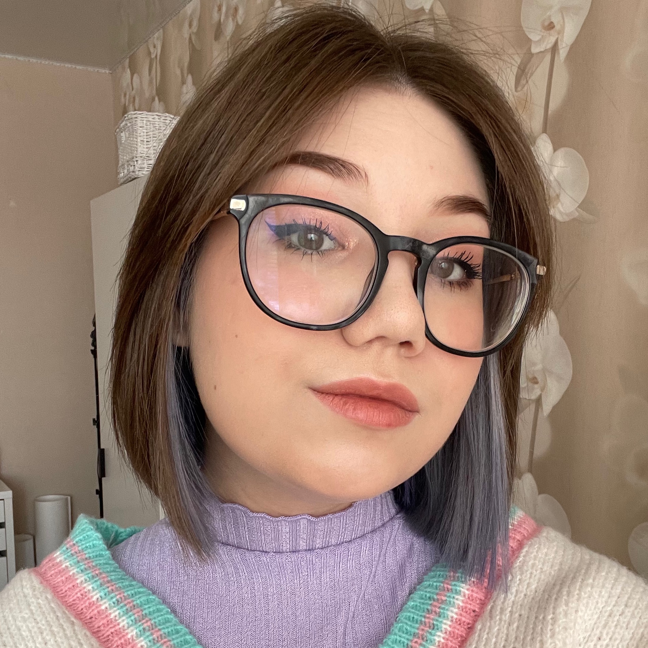 Иконка канала anyola