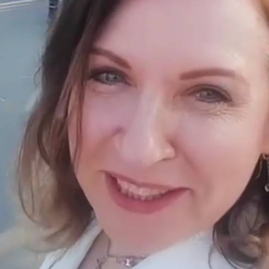 Иконка канала Лара Михалёва. Творческий канал "Сделай!"