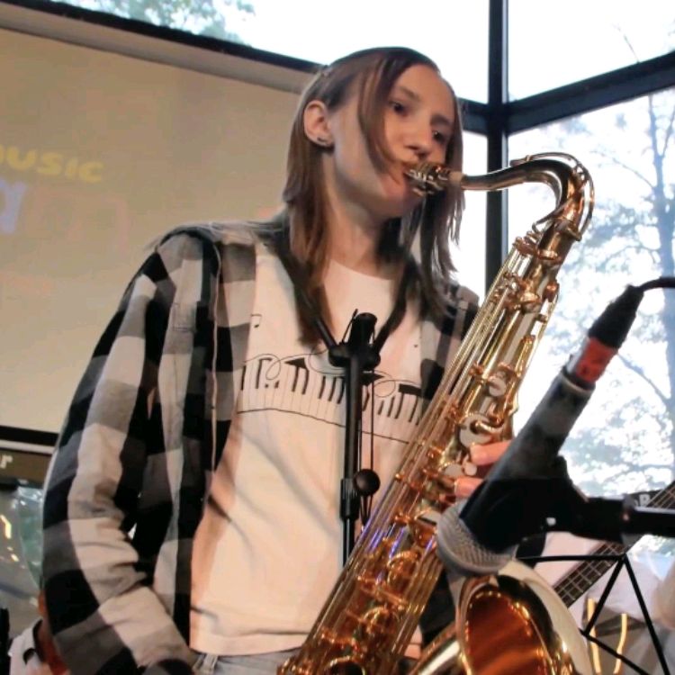 Иконка канала ENNAFA YU SAX - Эннафа Юй тенор-саксофон