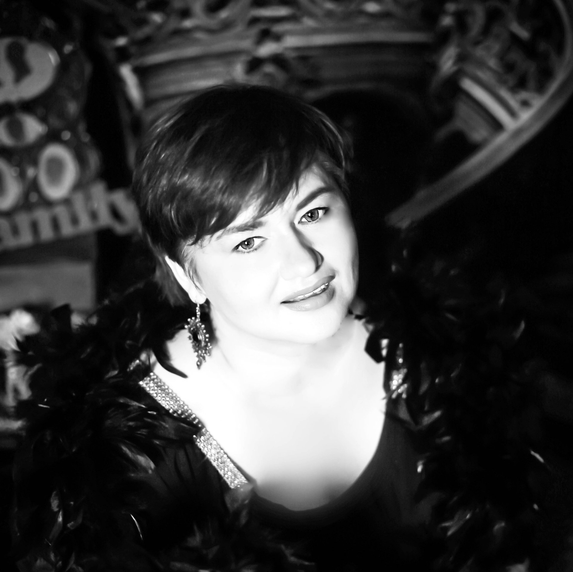 Иконка канала Профессиональная Ведущая и певица Светлана Галич