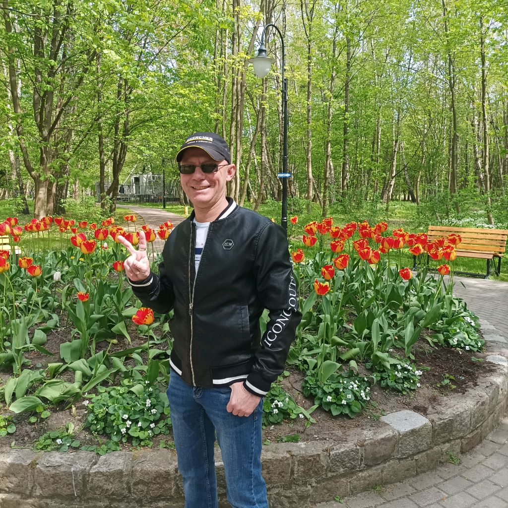 Иконка канала Денис Фиолетов