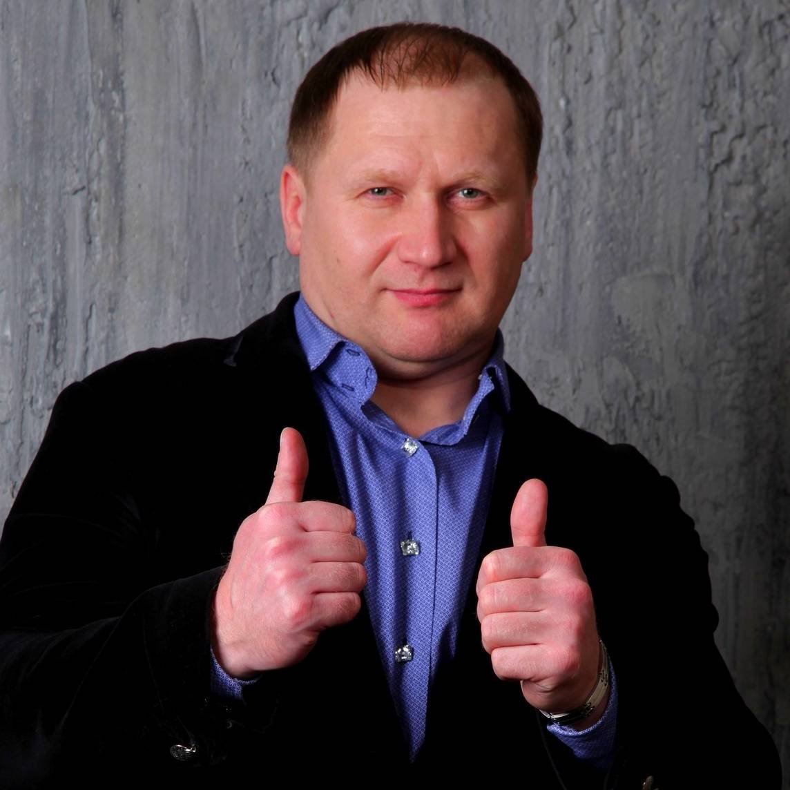 Иконка канала Руслан Исаков (RUS) - официальный канал