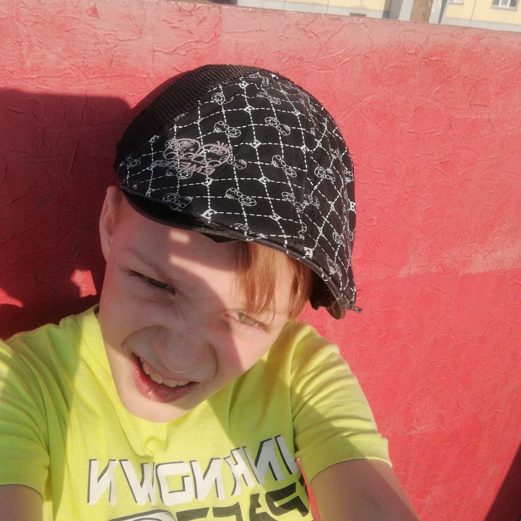 Иконка канала вика+вова=❤️