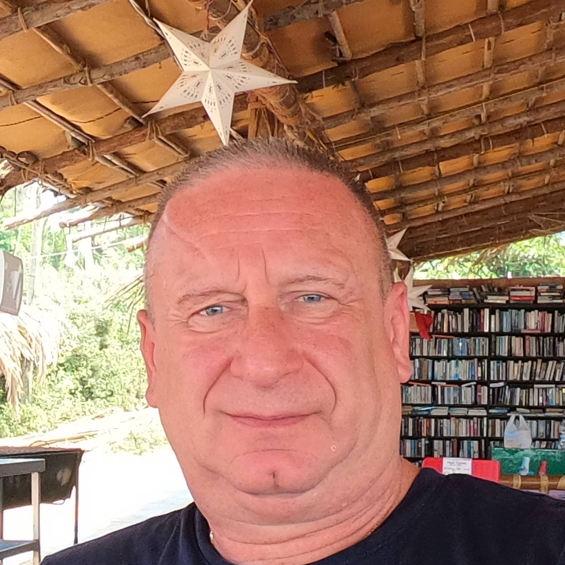 Иконка канала Мир вокруг меня