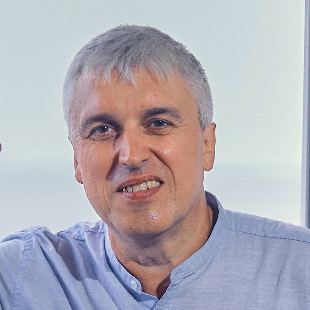 Иконка канала знаю физику