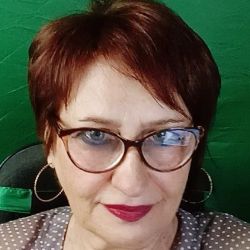 Иконка канала Видеомонтаж с Ириной Петрушиной