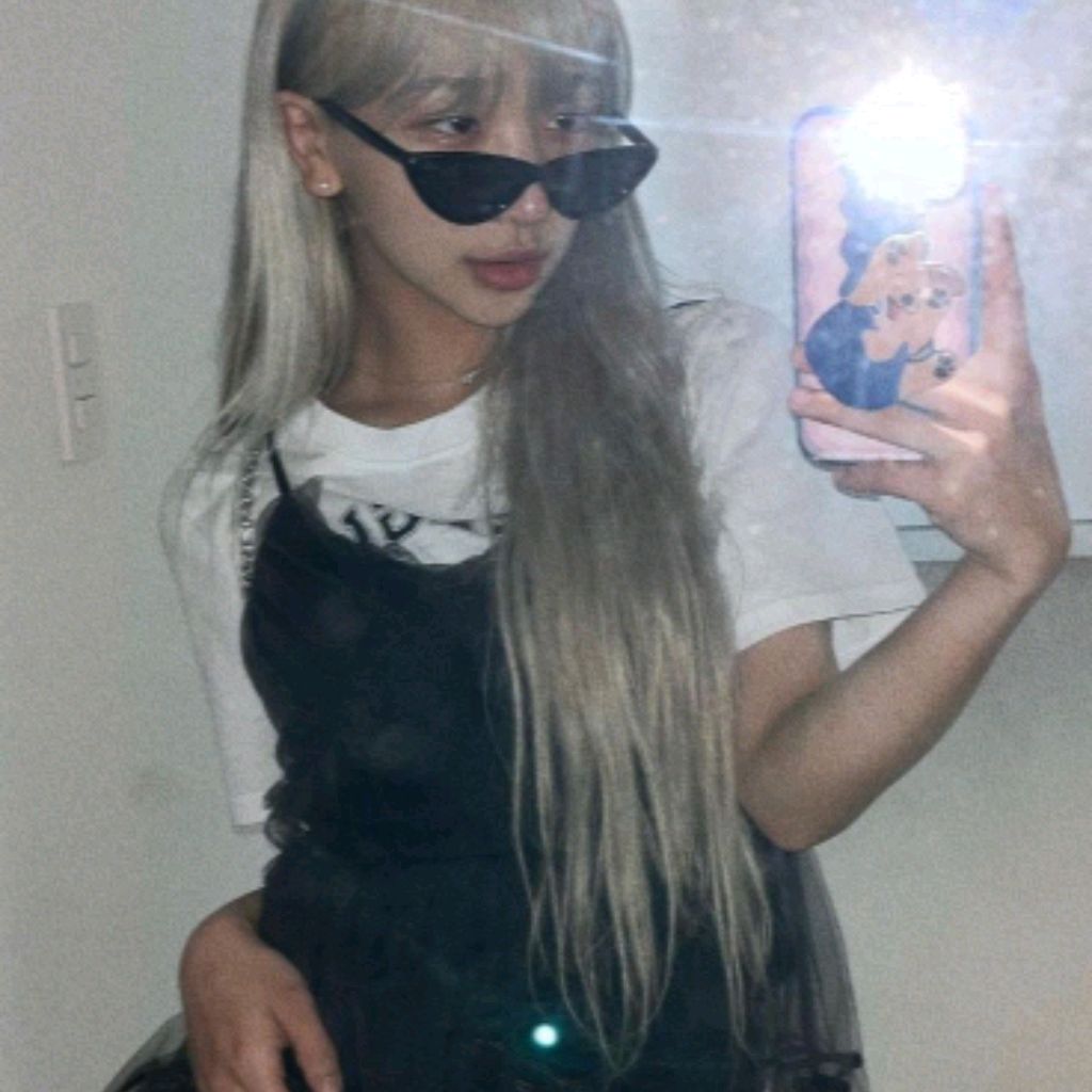 Иконка канала 𝐖𝐈𝟐—(𝐮𝐧).