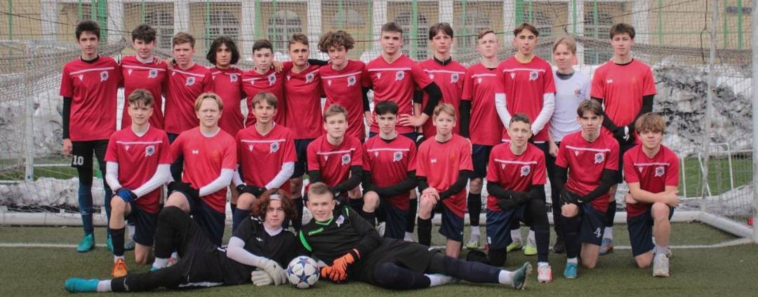 ФК МОЛНИЯ-2008