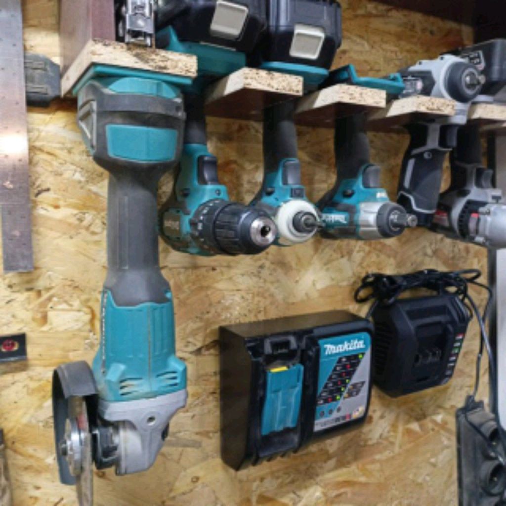 Уголок дона Антонио