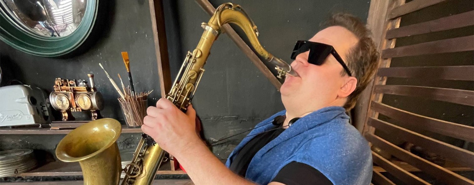 Антон Румянцев Артист, Саксофонист.