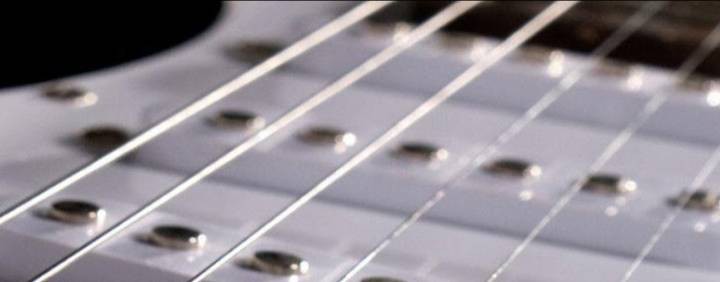 Поиграем на гитаре