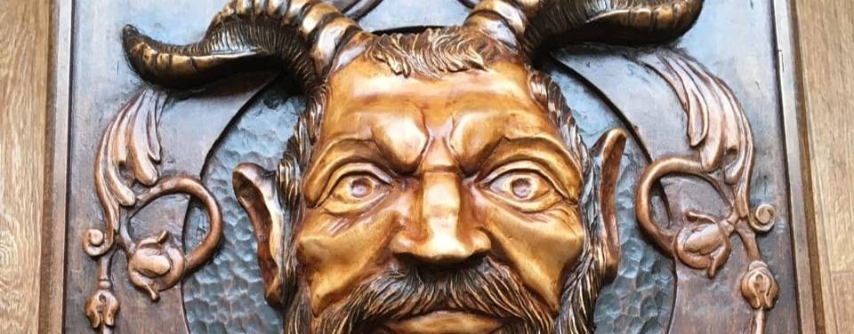 Резные деревяшки