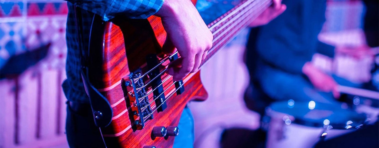 Илюша Басист