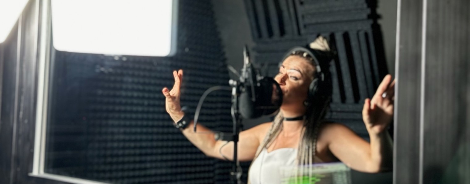 Жанна Магеровская, артист