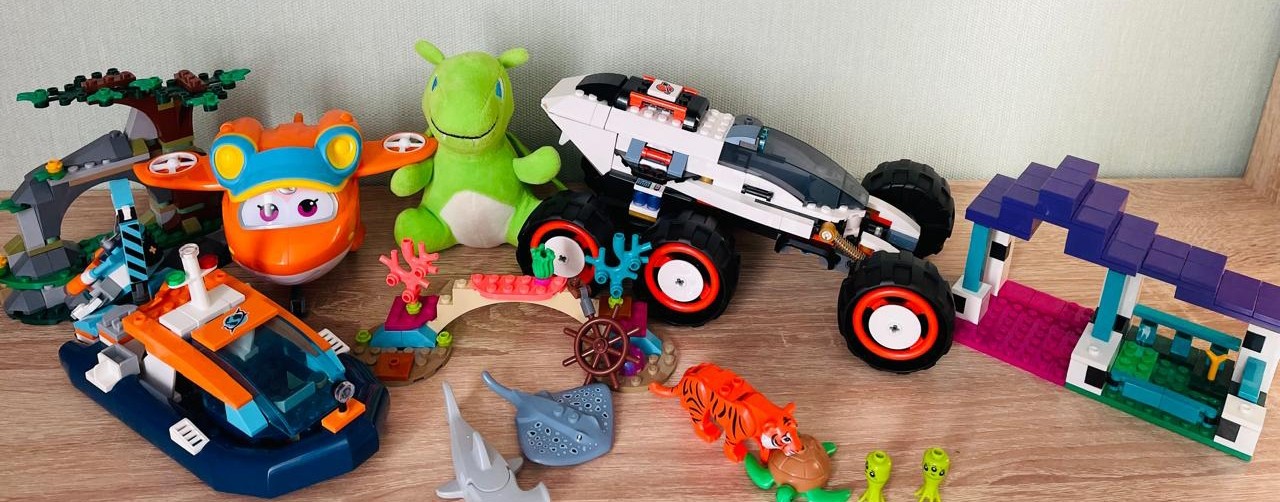 Дракоша and Toys