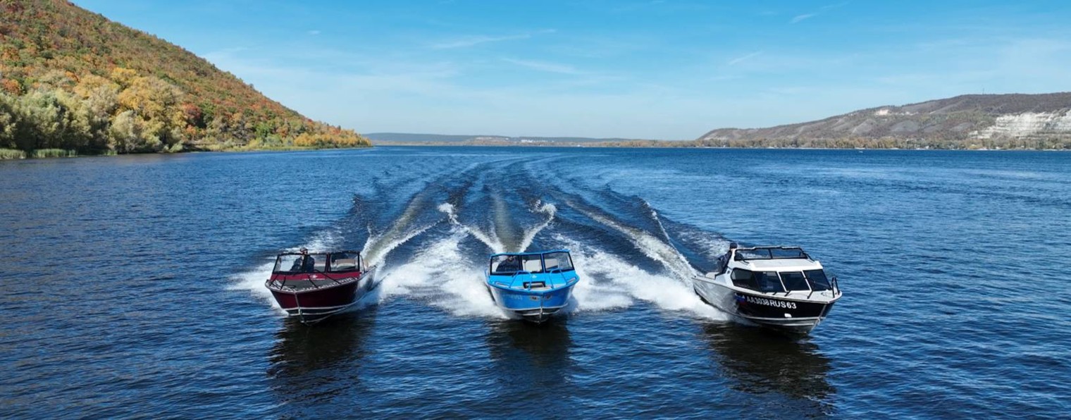 Моторные лодки "САЛЮТ" и "Realcraft".