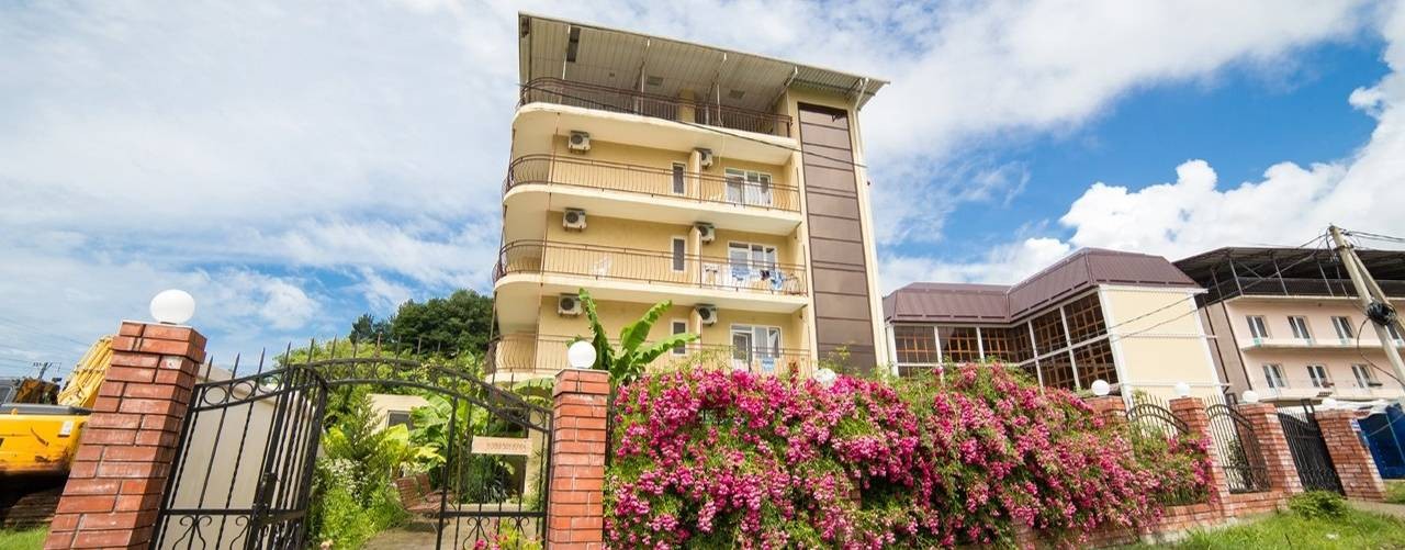 Сеть частных пансионатов для пожилых «Vita»