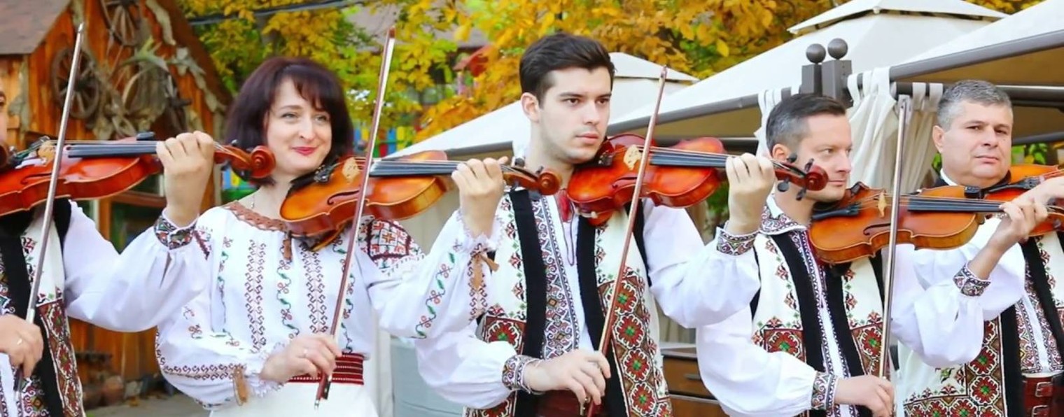 Музика популарэ молдовеняскэ. Нунта. Петречере.