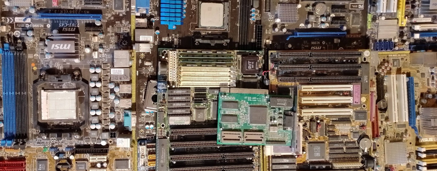 Бывший сборщег Олександер