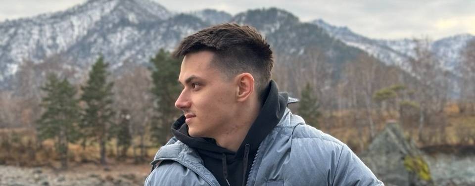 Озон кормит