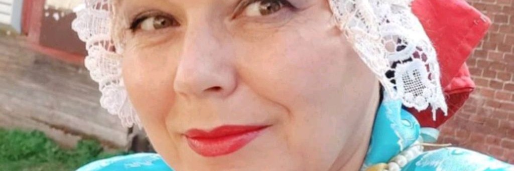 Актриса Серафима Смолина