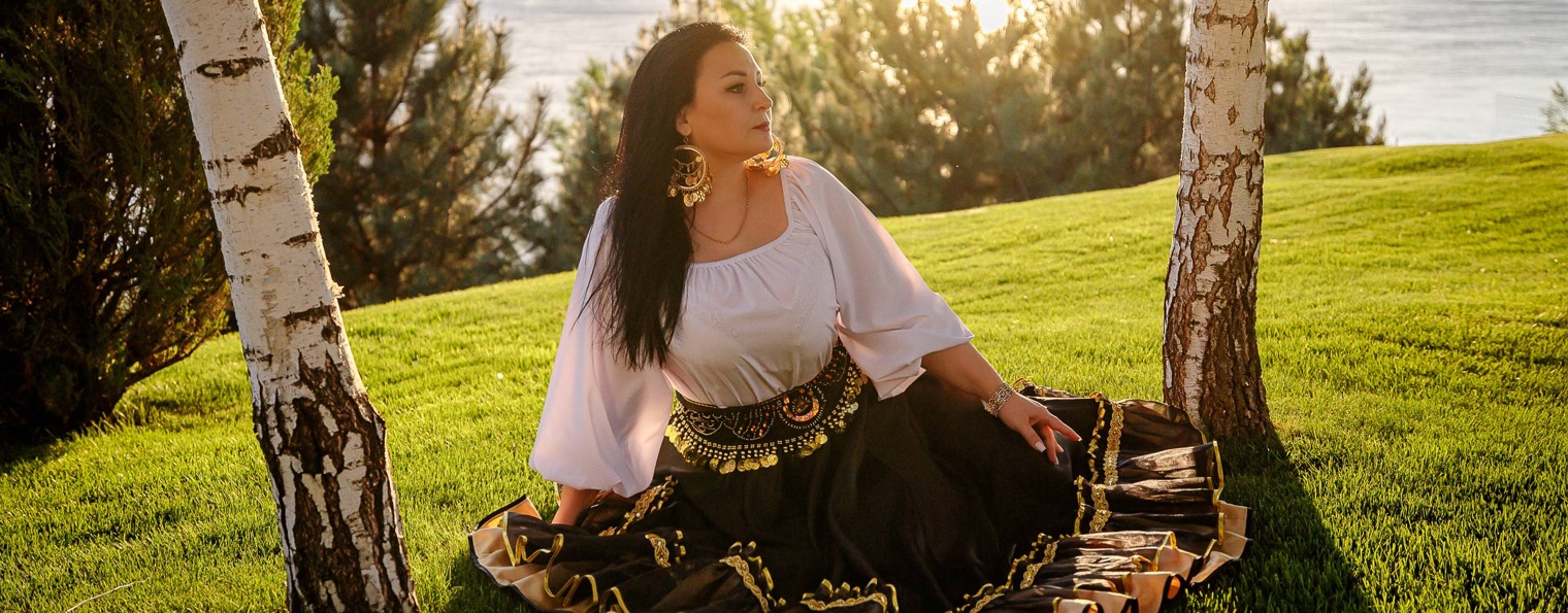 Лена СЕВЕРНАЯ - цыганская музыка