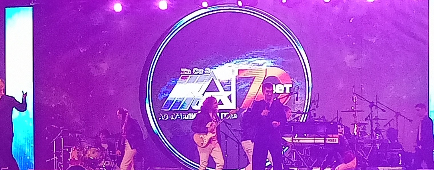 Артем и пикачу