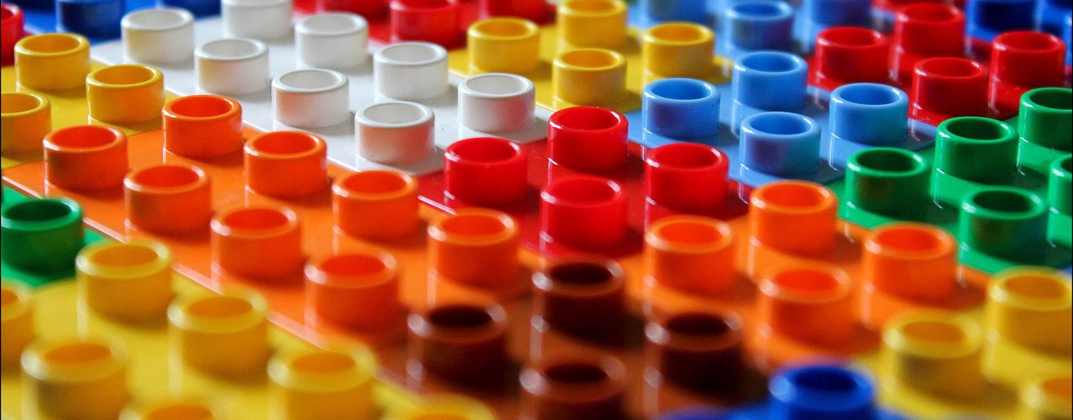 BrickLingo: LEGO & English Adventures