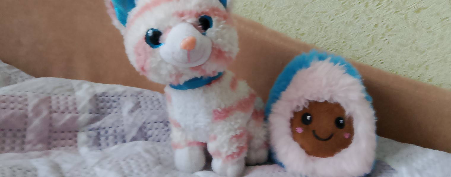 розовая Лена