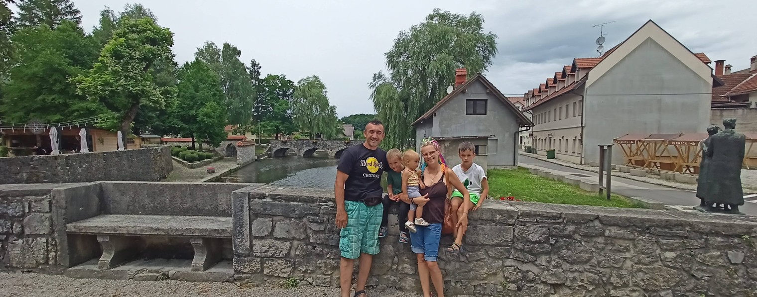 Самая Счастливая Семья