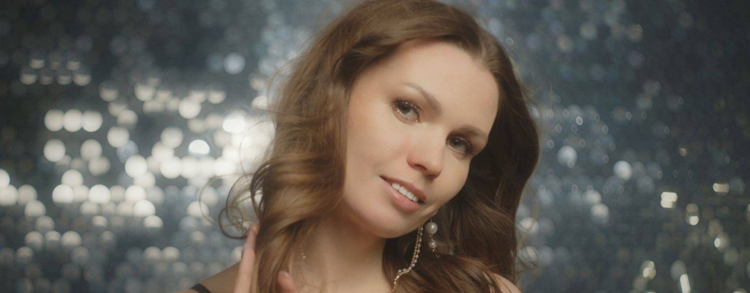 Лена Ланских