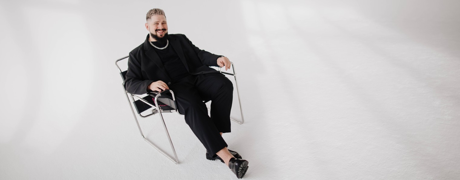 Ведущий Кирилл Агальцов