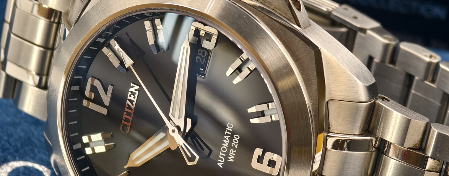 Часы и музыка